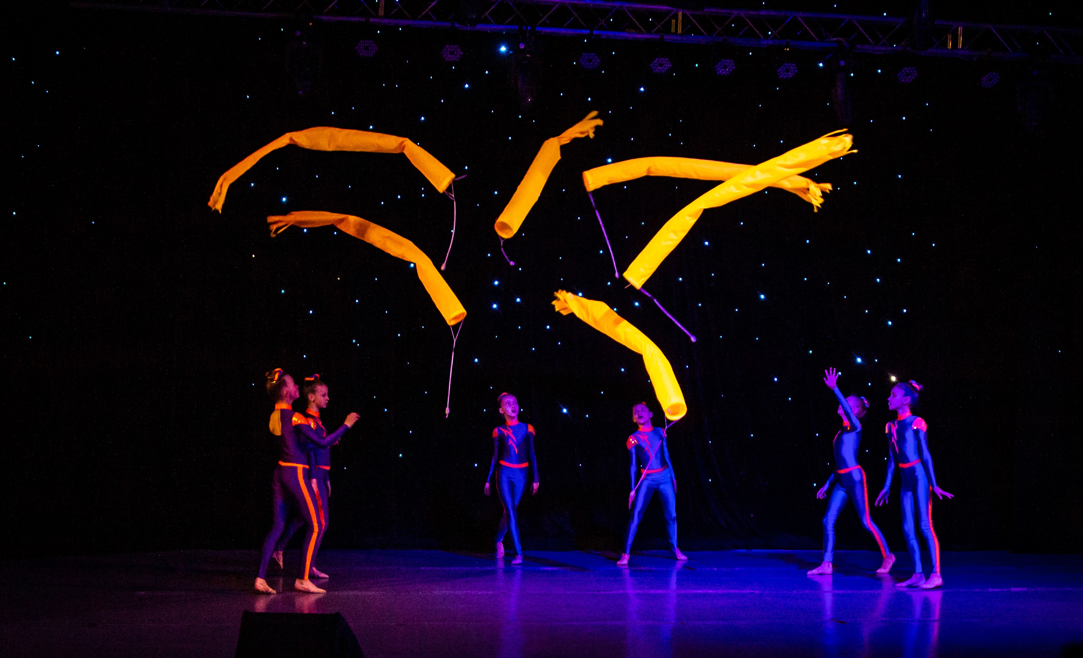 LED AND NEON KIDS TROUPE - Artists & More - Number One Entertainment ...