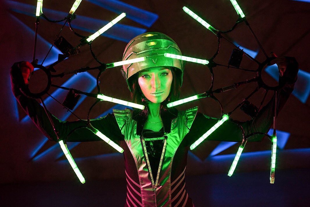 LED ROBOTS ON HOVERBOARDS - Artists & More - Number One Entertainment ...