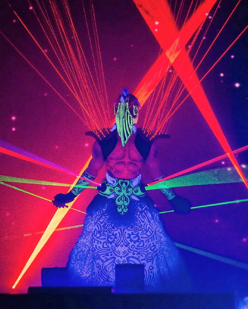 Mega Magic Illusion Show | Christmas Events | Artists & More