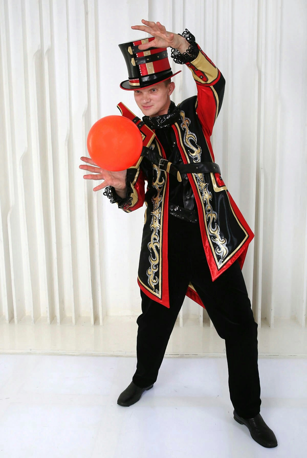 STAGE MAGIC SHOW - Artists & More - Number One Entertainment Company ...